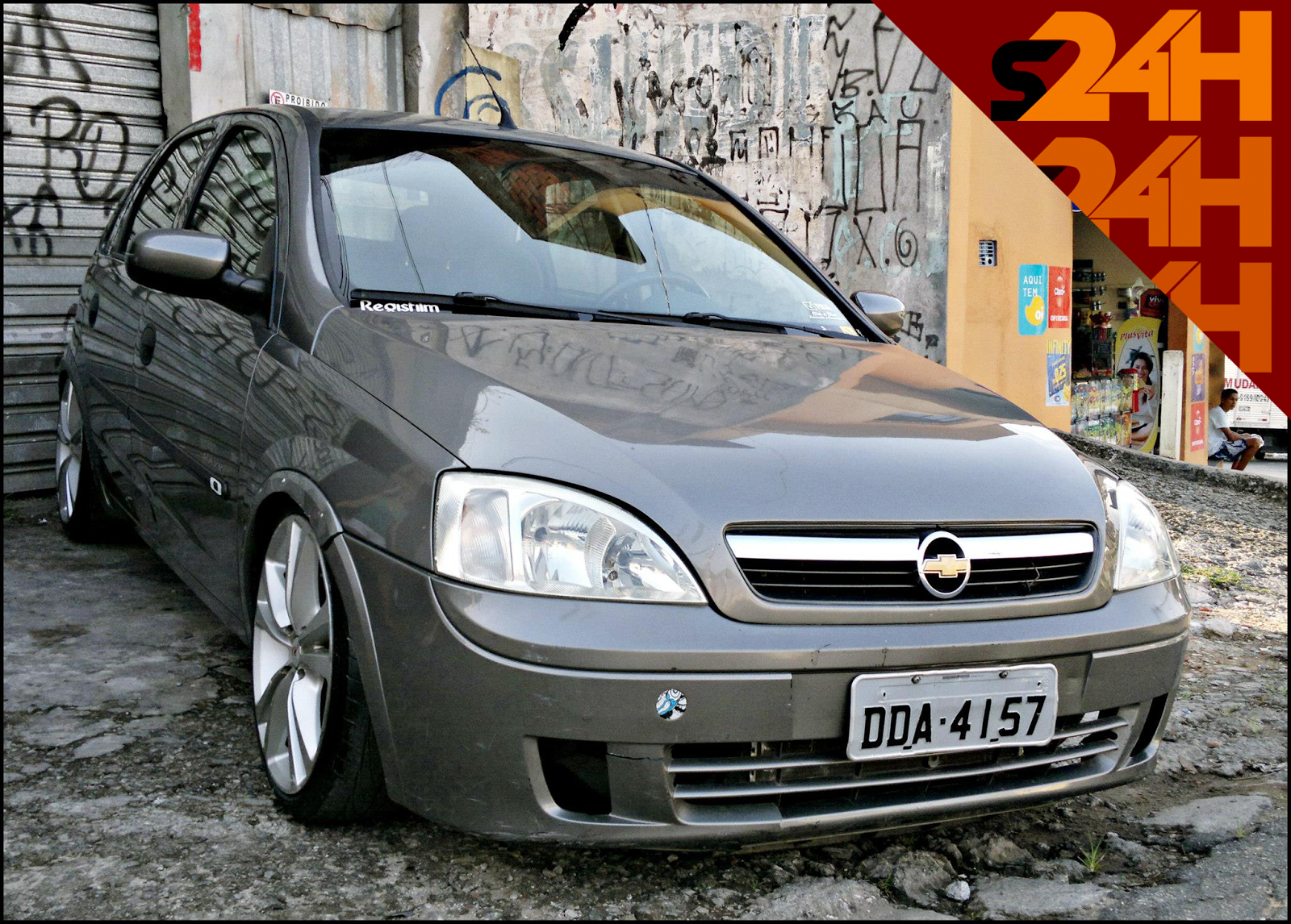 Corsa Hatch Aro 17 Perfeito... | Socados 24Hrs