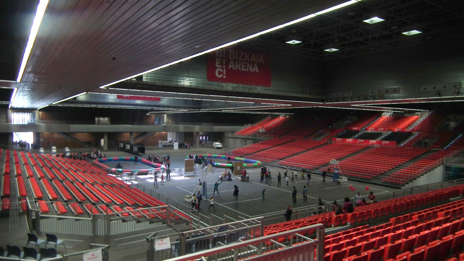 BEC abre sus puertas por su décimo aniversario cuando empieza a mostrar ...