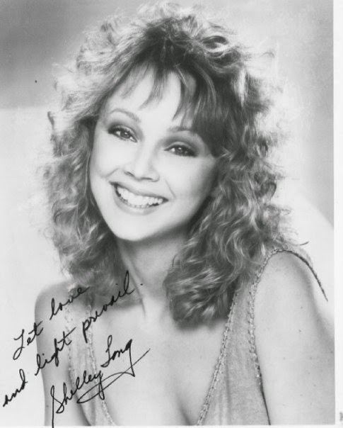 Mouseballus Posts.: A Shelley Long Fan's Autograph