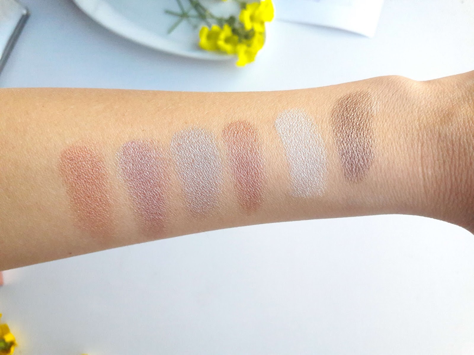 Technic Colour Max Bronzing Eyeshadow Palette - Pink Daisy Loves