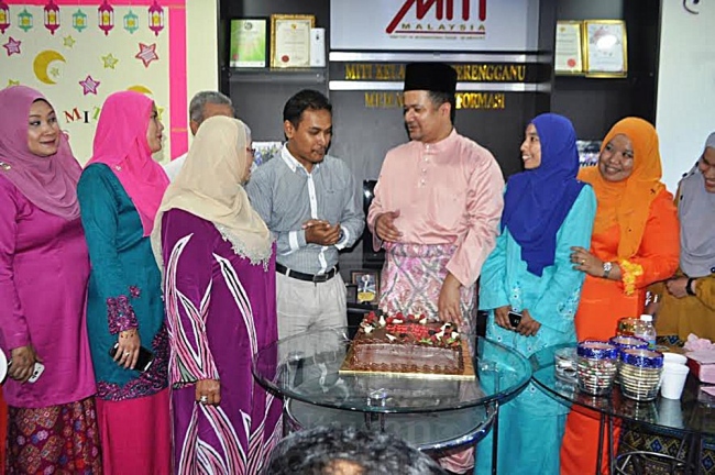 FOKUS KELANTAN: MITI Wilayah Kelantan & Terengganu jalin hubungan ...