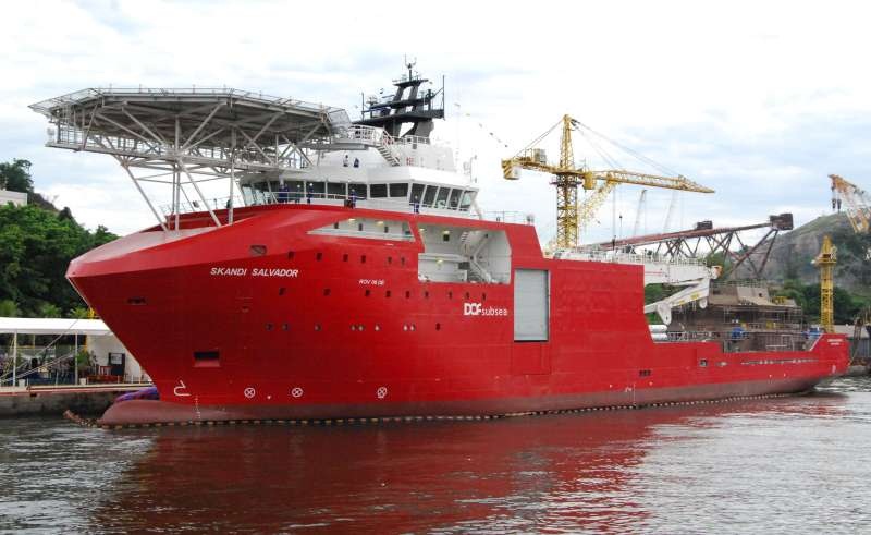 NAVIOS AHTS E PSV DO PORTO DE MACAE-RJ-BRASIL (IMBETIBA) E (FUTURO ...