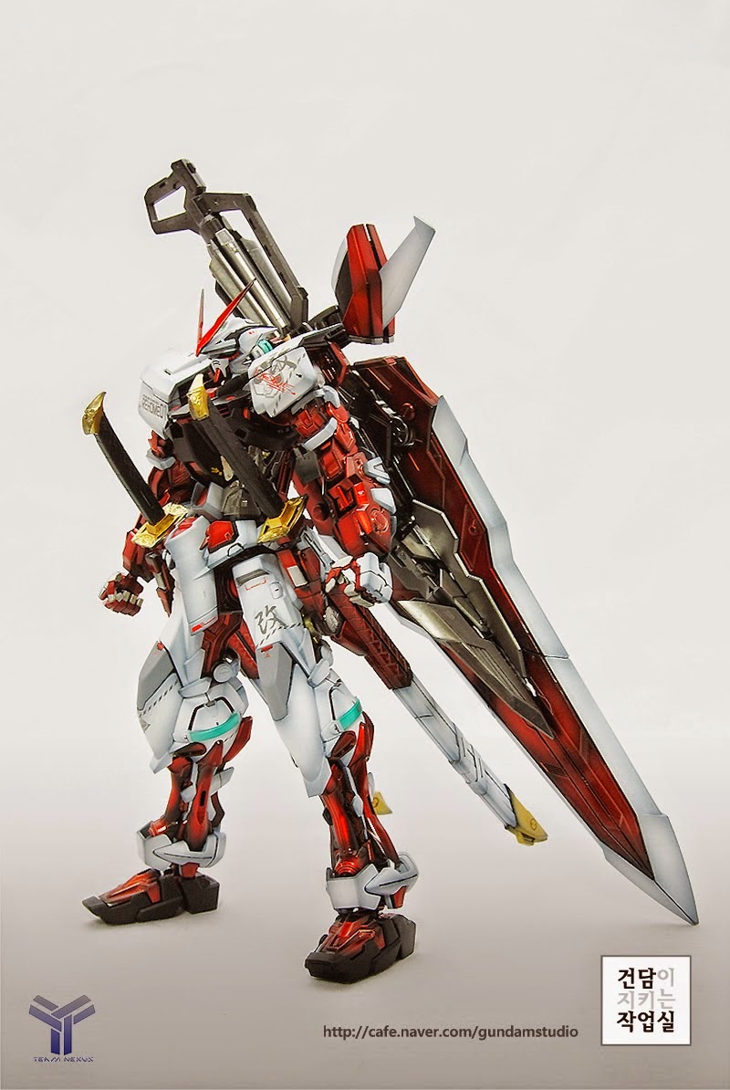 Custom Build: MG 1/100 Gundam Astray Red Frame Kai + Caletvwlch Sword