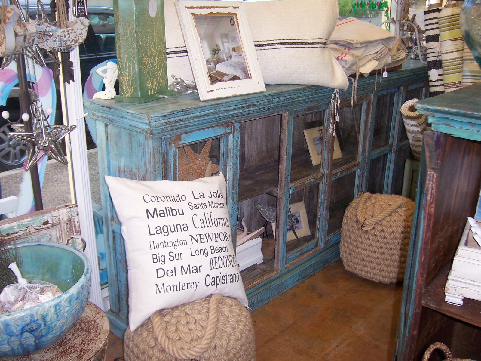 Cottage Charm Creations: Charming Coastal Shop