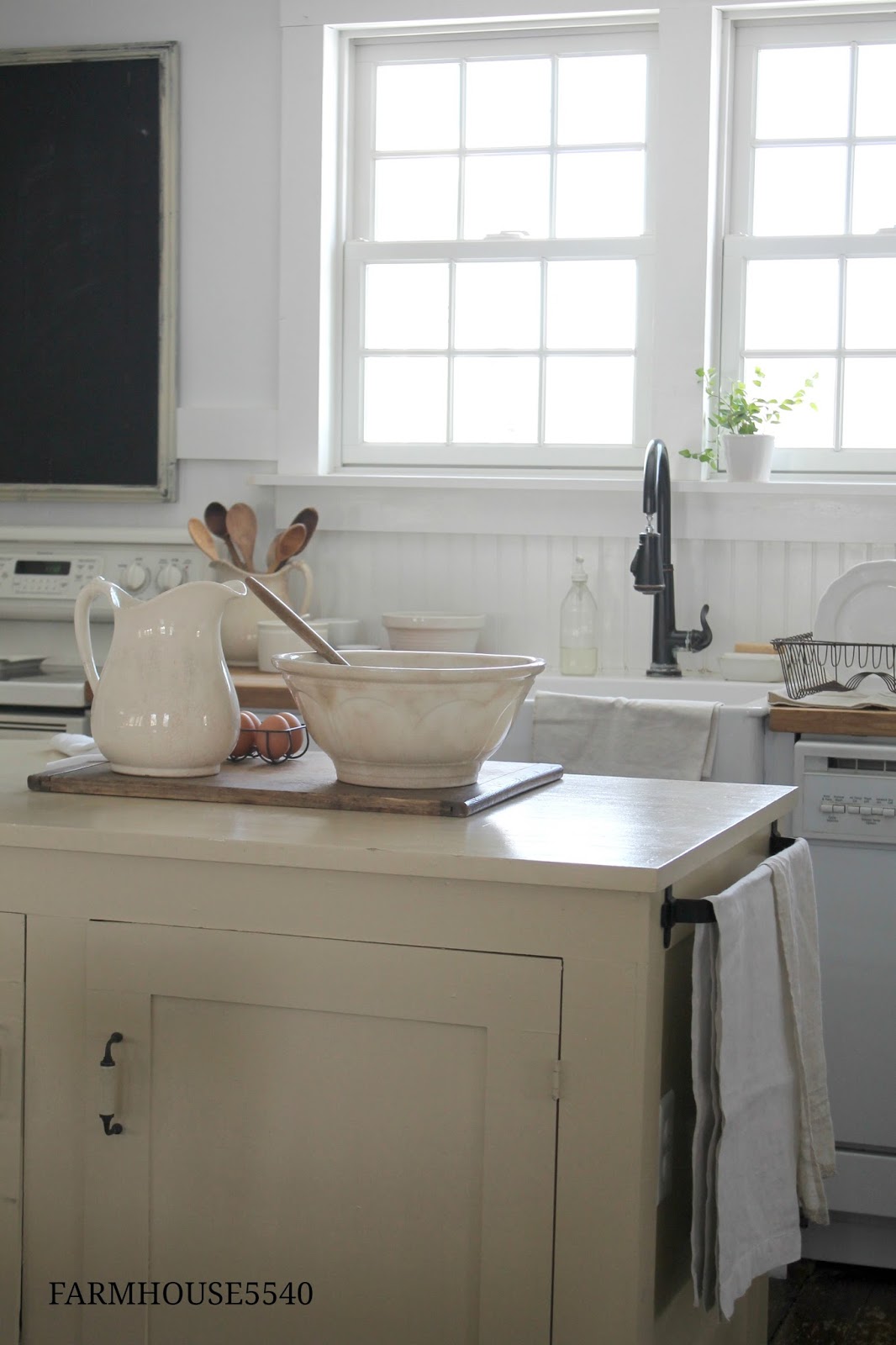 FARMHOUSE 5540: Weekly Inspiration ~ Our Farmhouse Kitchen