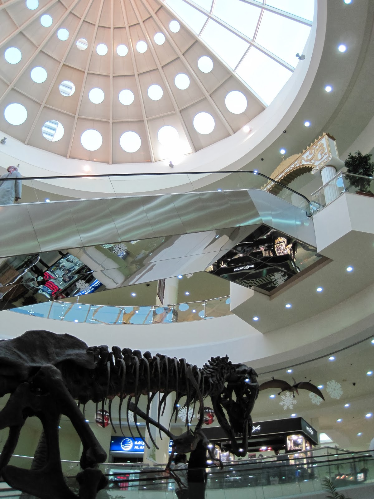 Abu Dhabi, Al Ain, Dubai: Malls in Al Ain