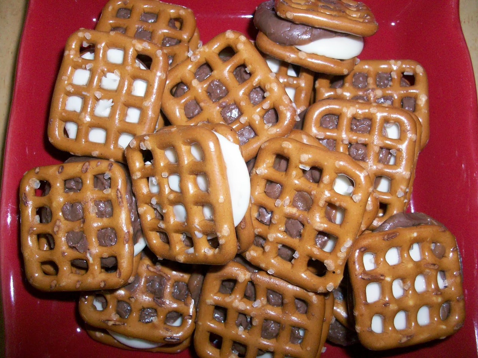 Martha's Recipe Cabinet: Pretzel Candy