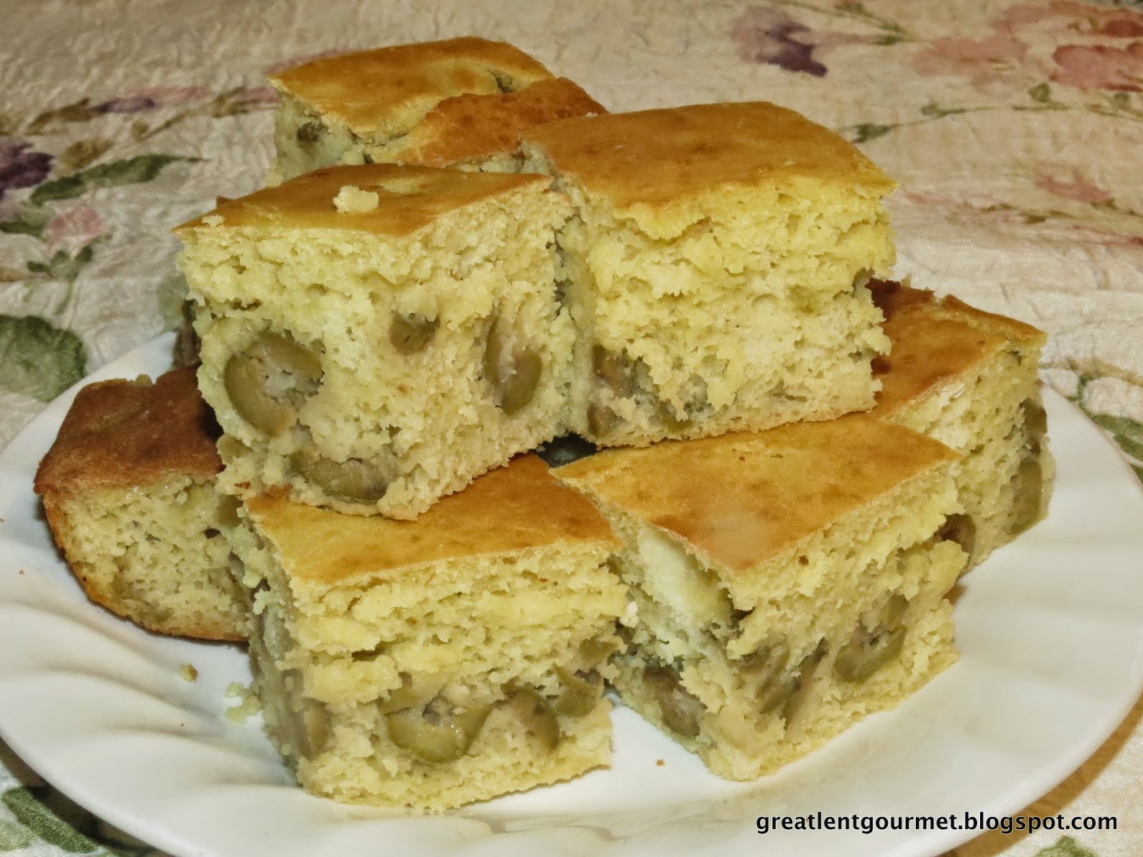 Great Lent Gourmet: Day 33: Olive Bread - Monastery Cookbook - Ελιόψωμο ...