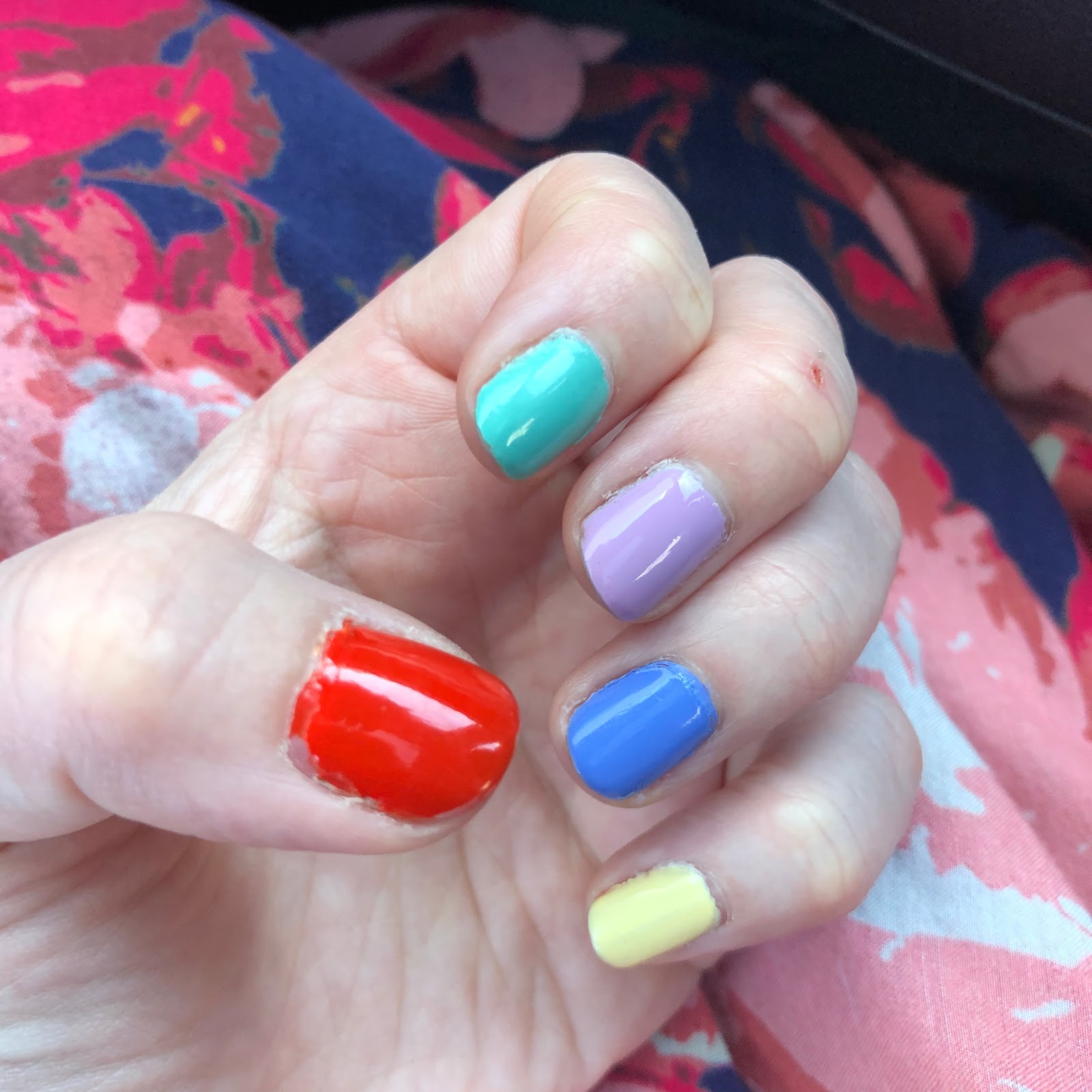 The Beauty of Life: New Manicure! My "Sprinter" Multicolored Mani