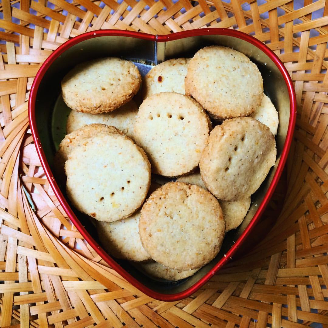Easy and Happy Food: Lemon Sorghum Cookies. Galletitas de sorgo y limon