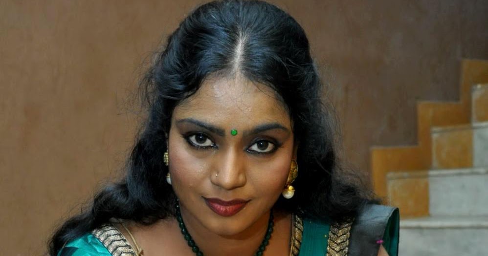 Supporting Actress Jayavani Hot stills in Saree