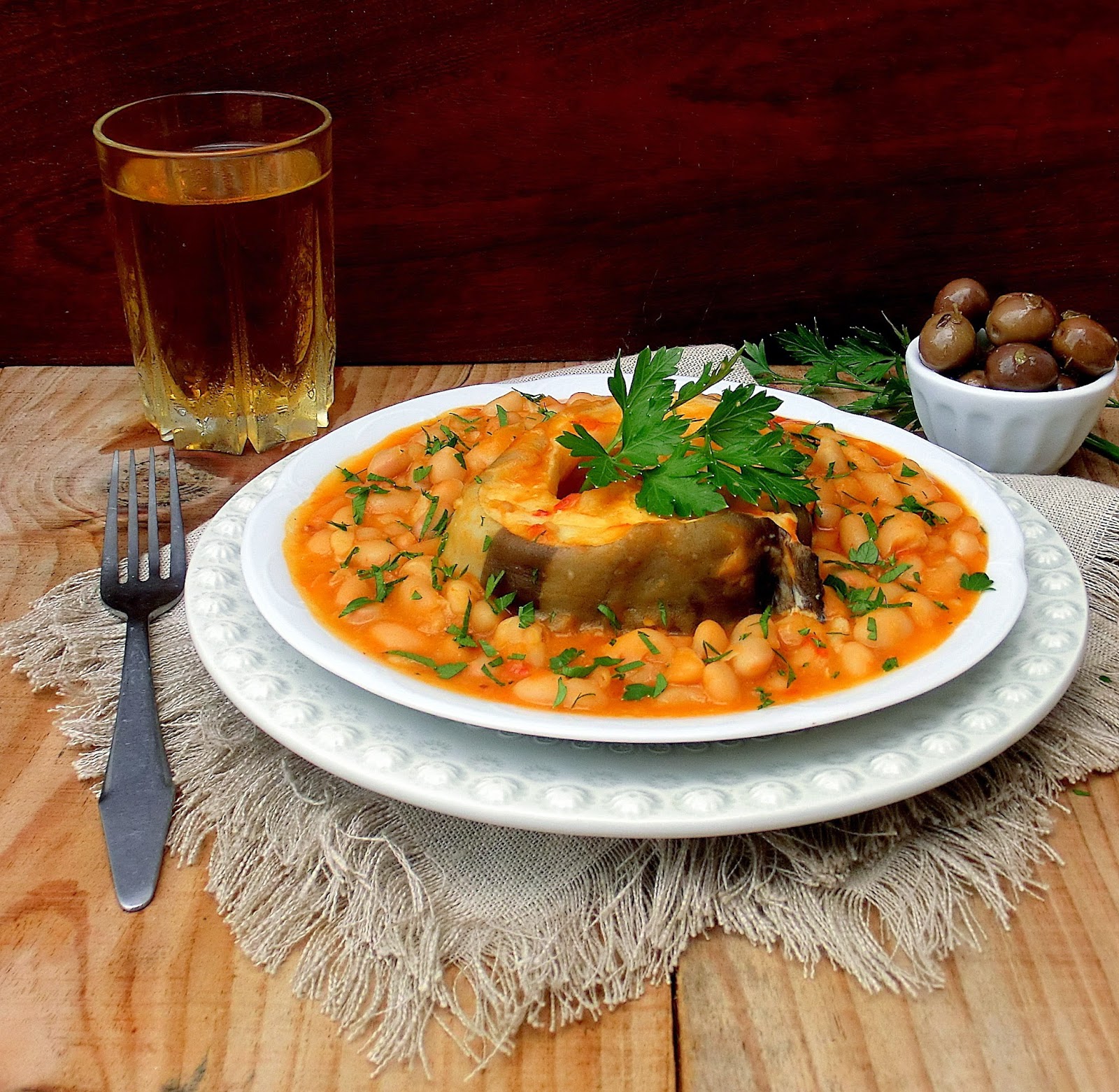 Nárwen's Cuisine - Sabores do Mundo : Safio Estufado com Feijão Branco