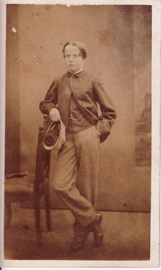 Victorian Waistcoat Fashion – 25 Charming Vintage Photos of Teen Boys ...