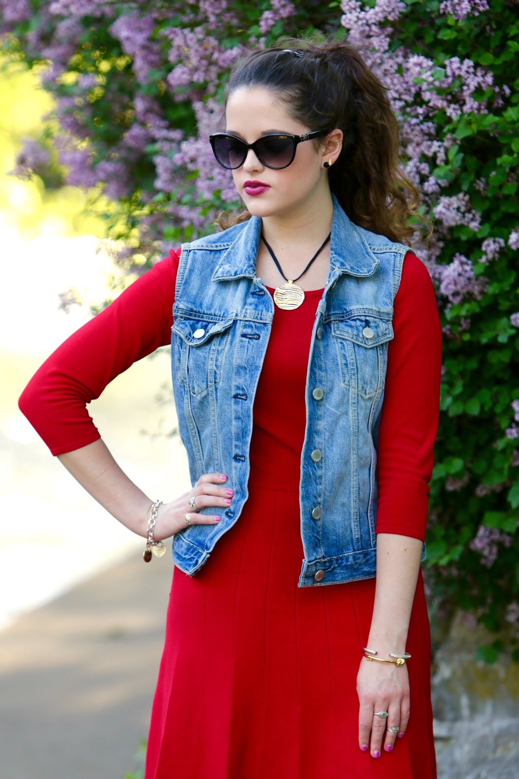 Kathleen's Fashion Fix: Red Dress Obsessed :: red + leopard + denim