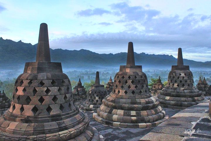 10 Most Popular Landmark Icons in Indonesia