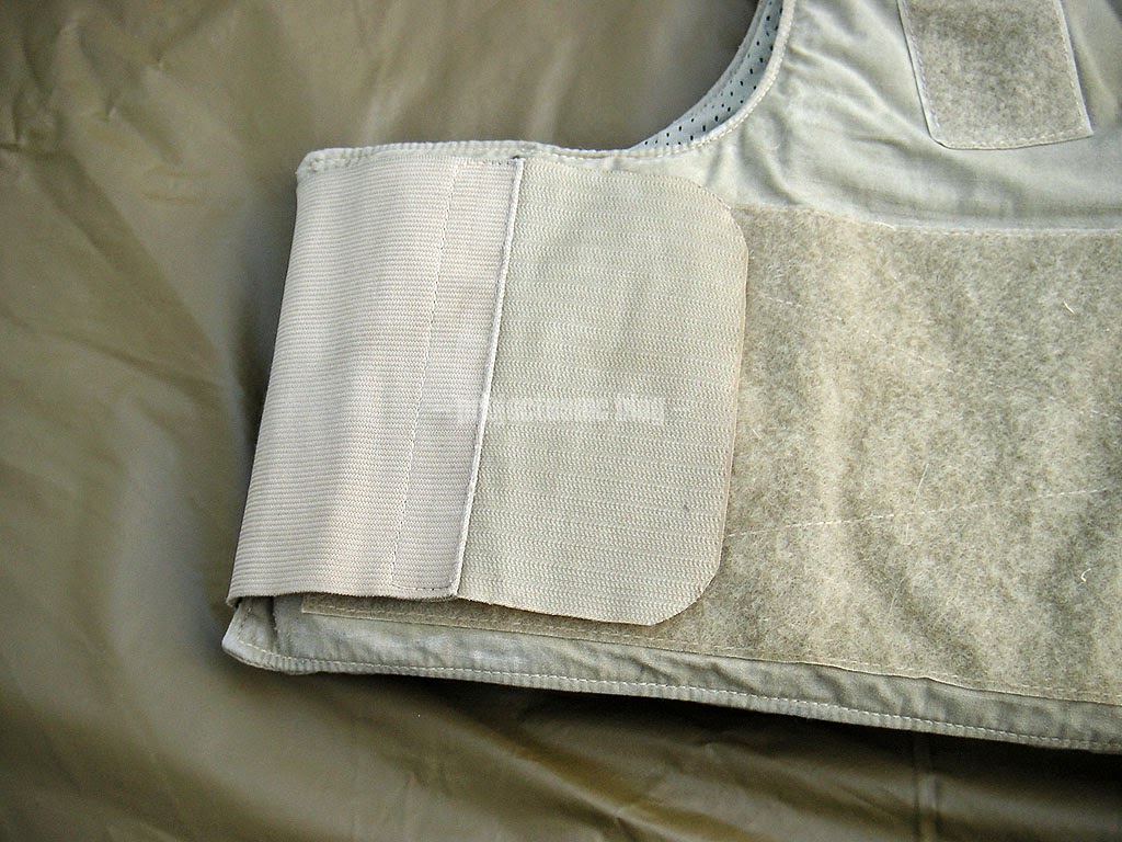 Webbingbabel: BAE Systems Low Visibility Body Armor Vest
