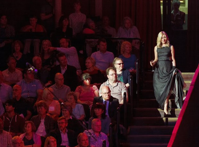 DIARY OF A CLOTHESHORSE: I'M A STYLIST!