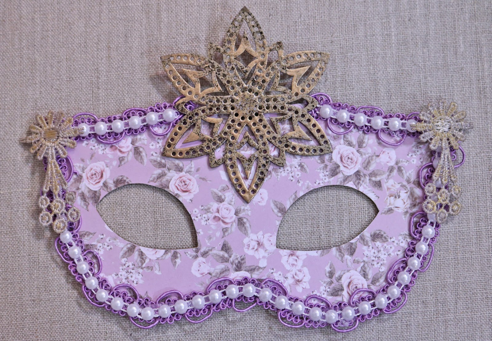 Black Hole Art Studio: Gypsy Soul Laser Cuts Shabby Chic Mask Tutorial