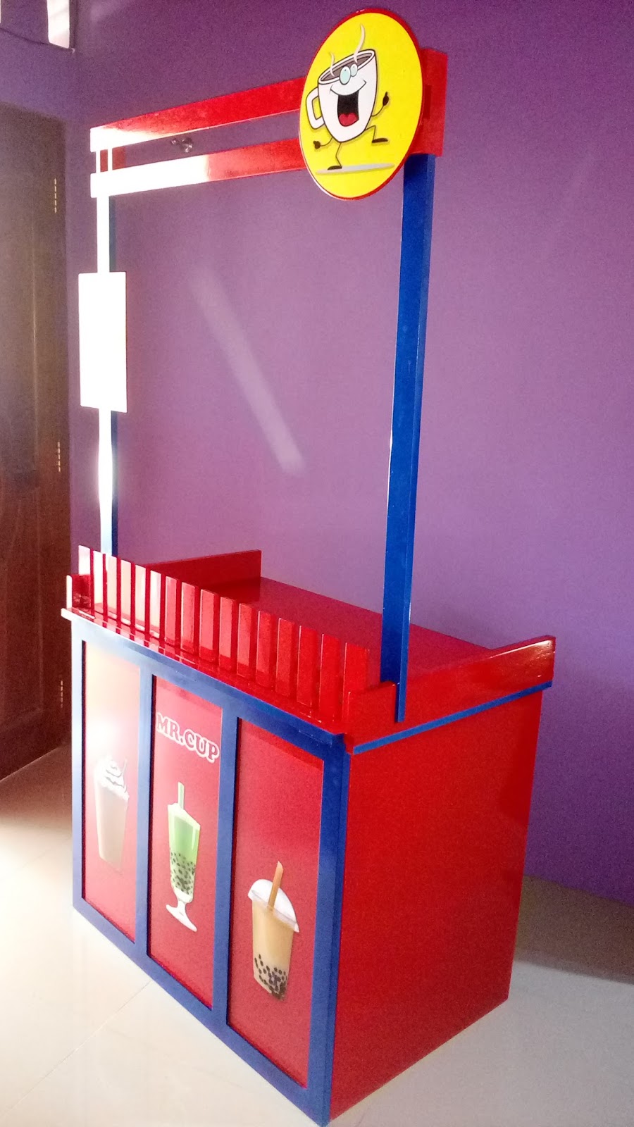 Booth Portabel Rombong Lipat Kayu Finishing Cat Duco (MODEL I) | Booth ...