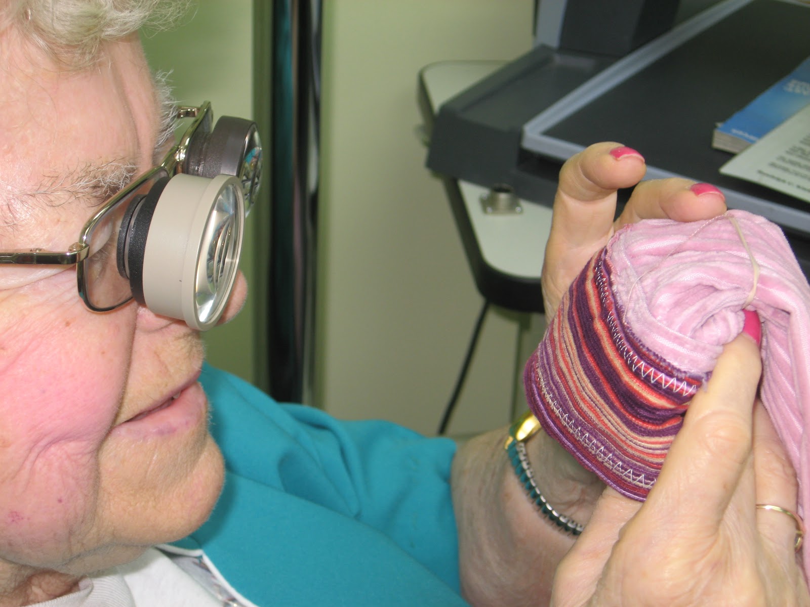 Low Vision Eyeglasses LowVisionEyeglasses.com: Macular Degeneration and ...