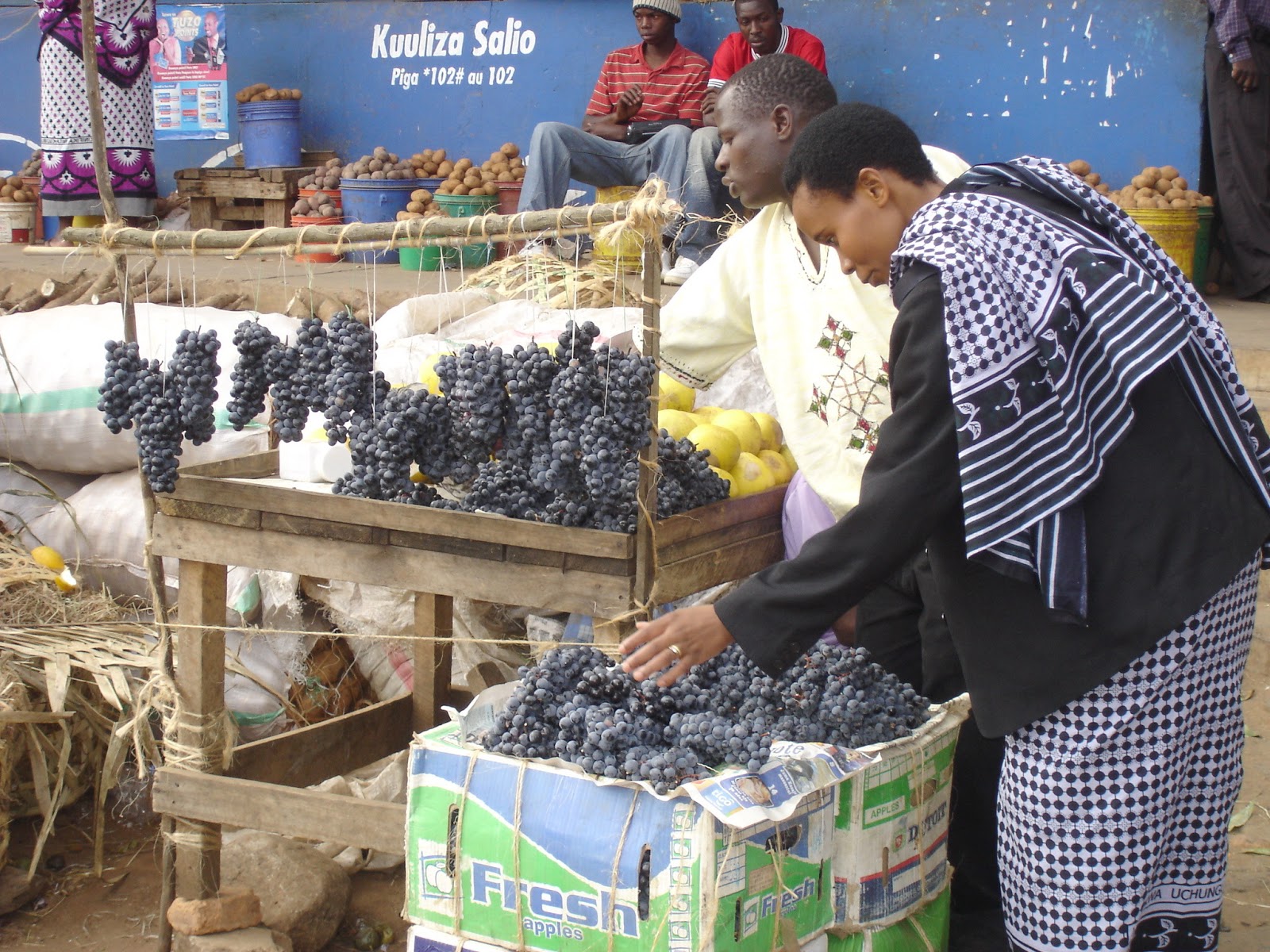 KAZI YAKO NI JINA LAKO: ZABIBU MITAA YA DOM.
