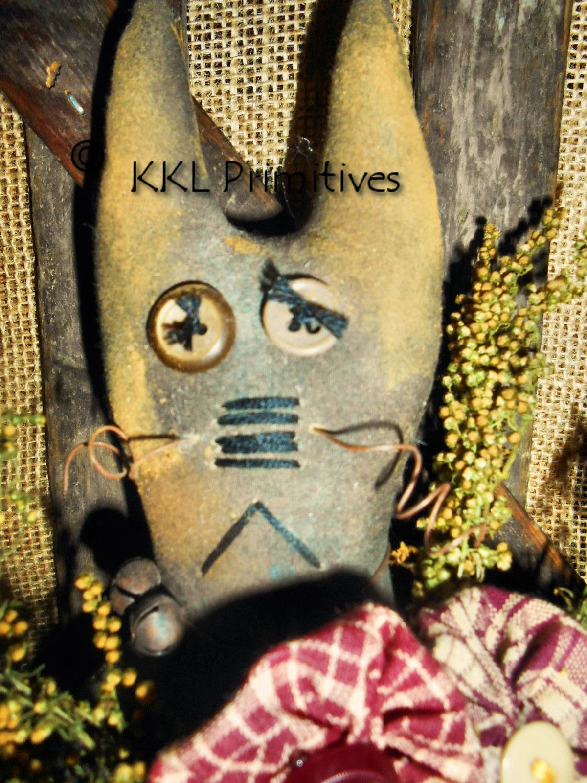 KKL Primitives Selling Blog: PRIMITIVE CAT WITH SPRING YO YO FLOWERS - SOLD
