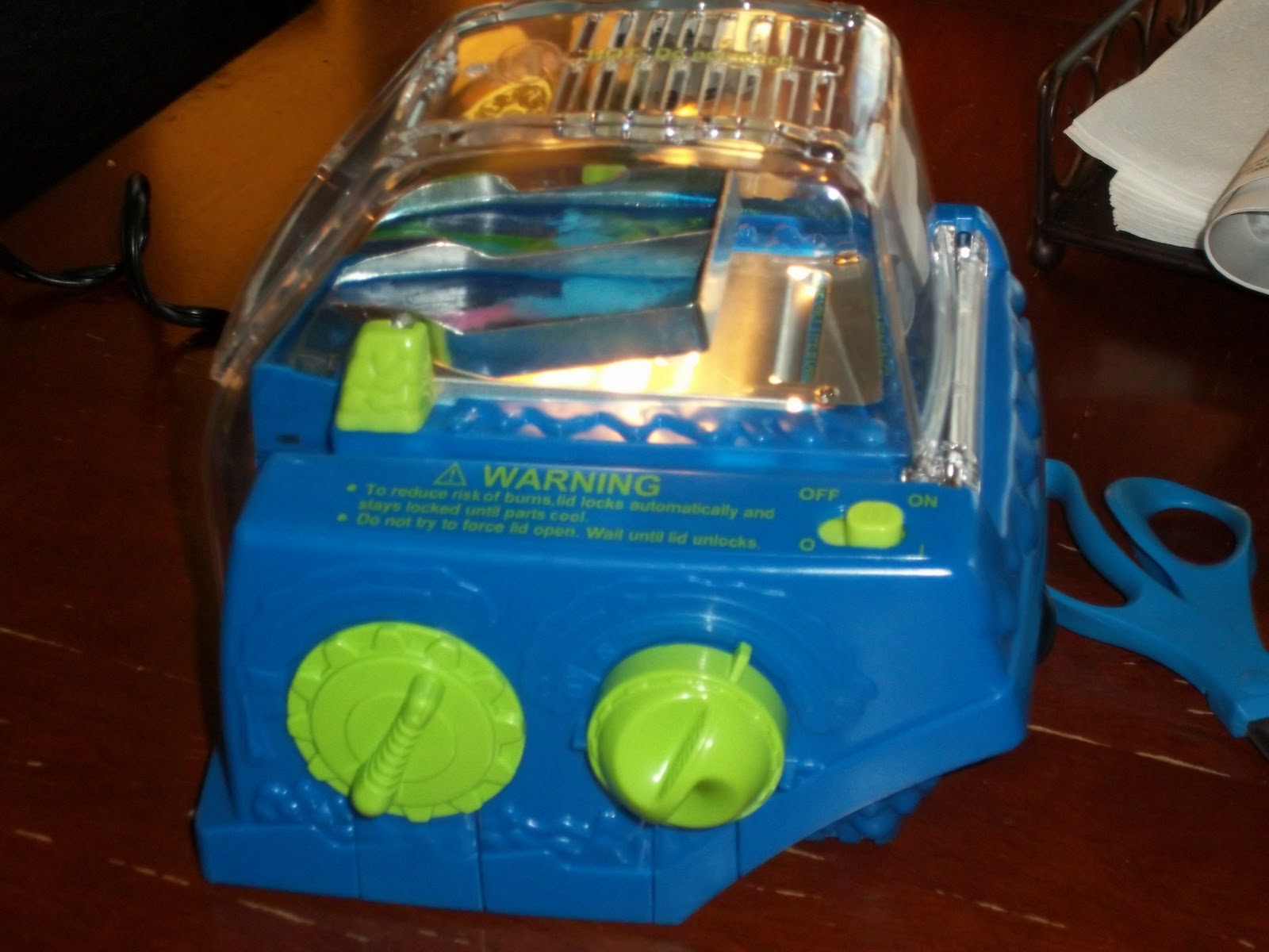 Gallery2404: Crayola Crayon Maker