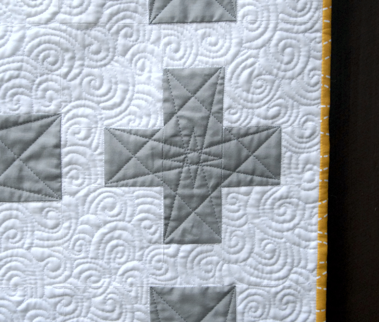 Meadow Mist Designs: Five Tips for Successful Domestic Ruler Quilting