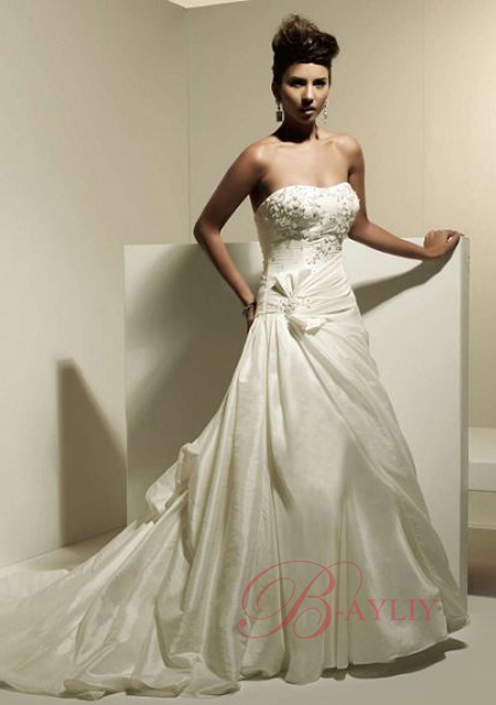 Coiffurete Dance: Robe de mariée bustier