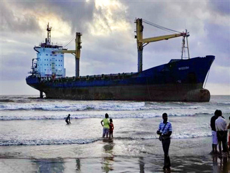 Kotadiya Mubarak Personal Blog: A major tourist attraction at Juhu ...