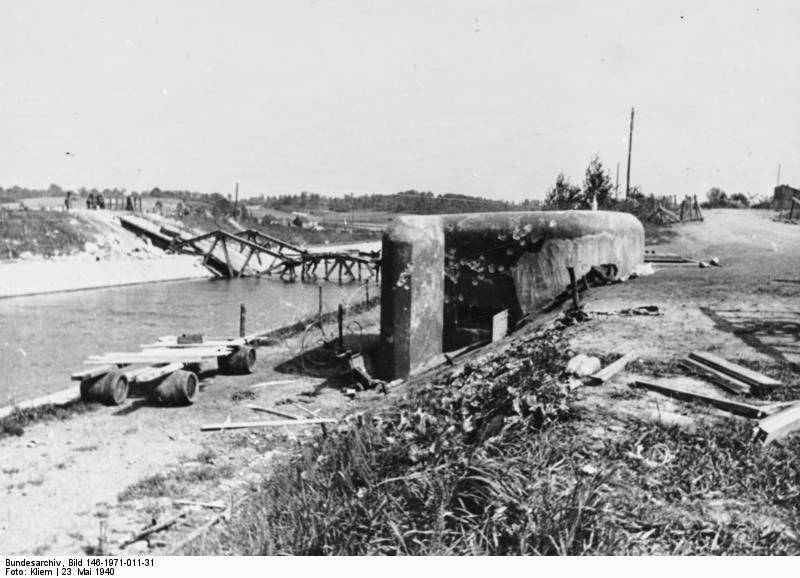 Historica: Acción aérea de Eben Emael.