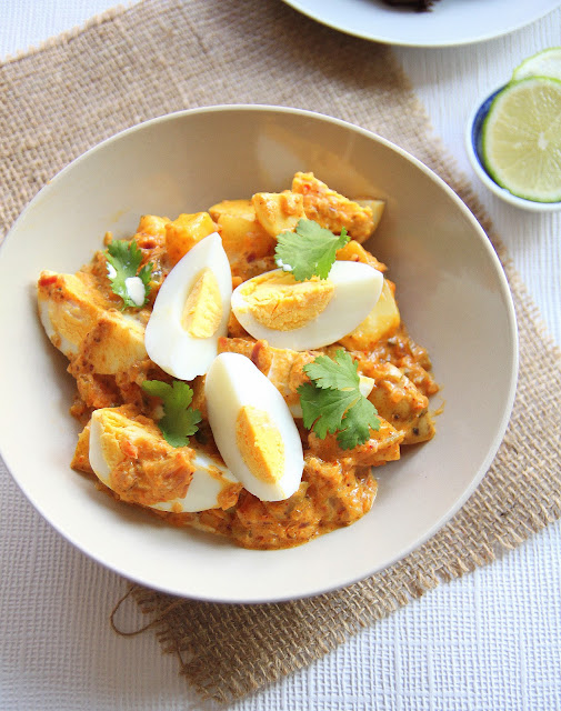 My Kitchen Antics: Anglo-Indian egg curry