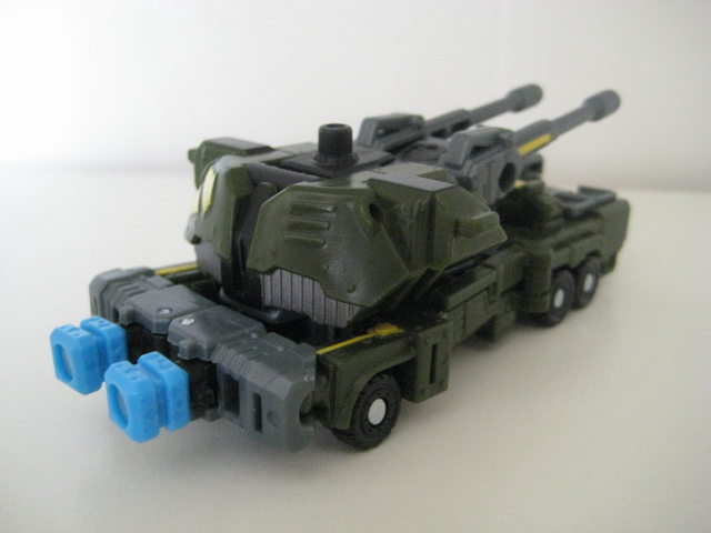 ChCse's blog: Toy Review: Transformers PCC Bombshock w/ Combaticons