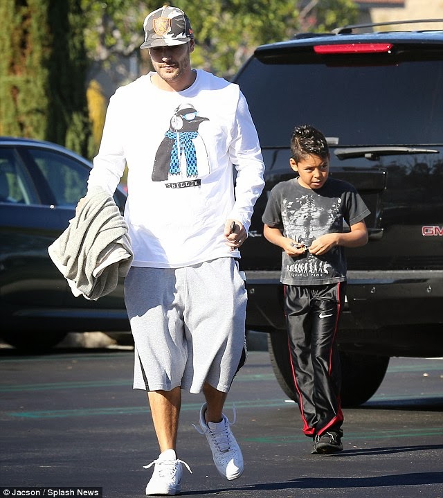 Kevin Federline World: Kevin Federline out with son Kaleb