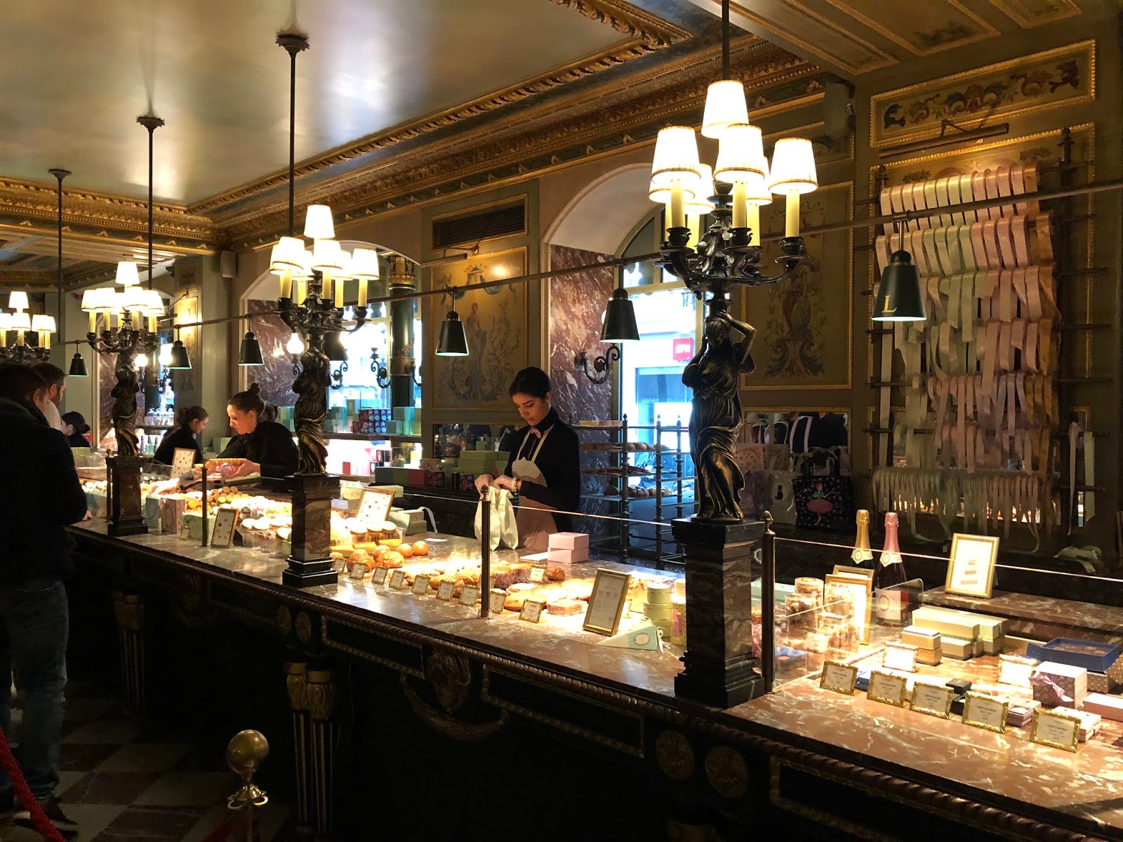 Ladurée Paris Champs Elysées (Paris, FRANCE) ★★★★☆ | A traveling foodie ...