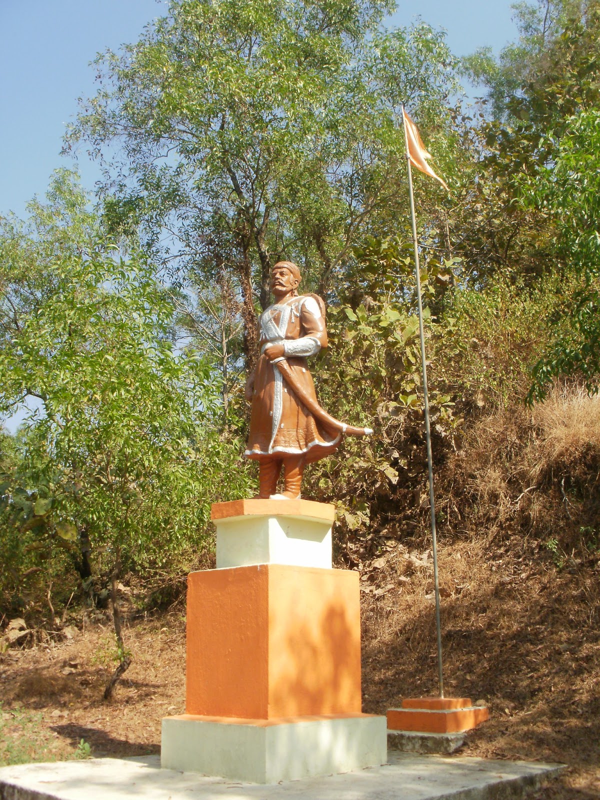 Anurag's Corner: AvchitGad-Birwadi Fort-GhosalGad-TalaGad-Kuda Caves ...