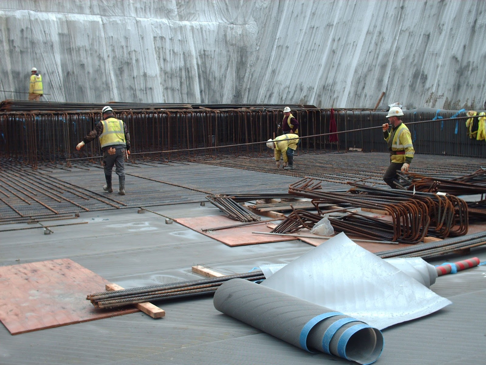 Στεγανοποίηση αρμών υπογείου με υδροδιογκούμενα και PVC waterstops (3 ...