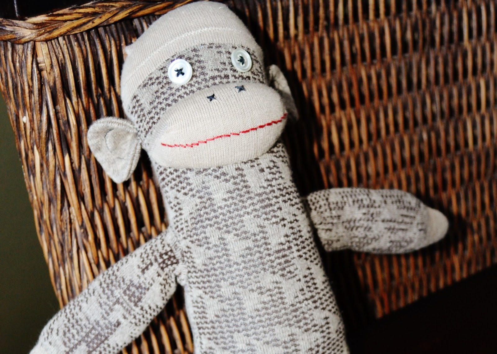 Over The Apple Tree: Sock Monkey Tutorial