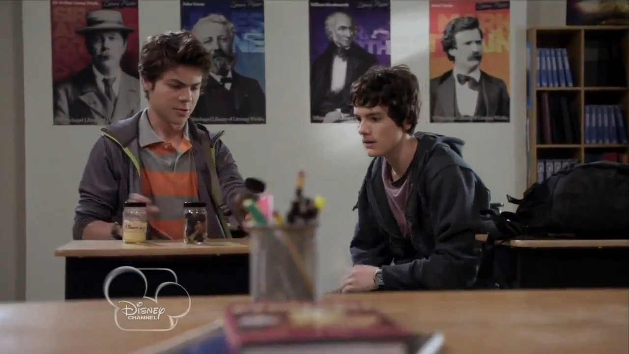 All Things My Babysitter's a Vampire: My Babysitter's a Vampire ...