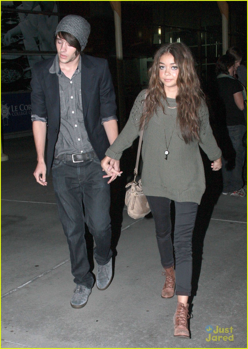Gossip Journal: Sarah Hyland holds hands with Matt Prokop