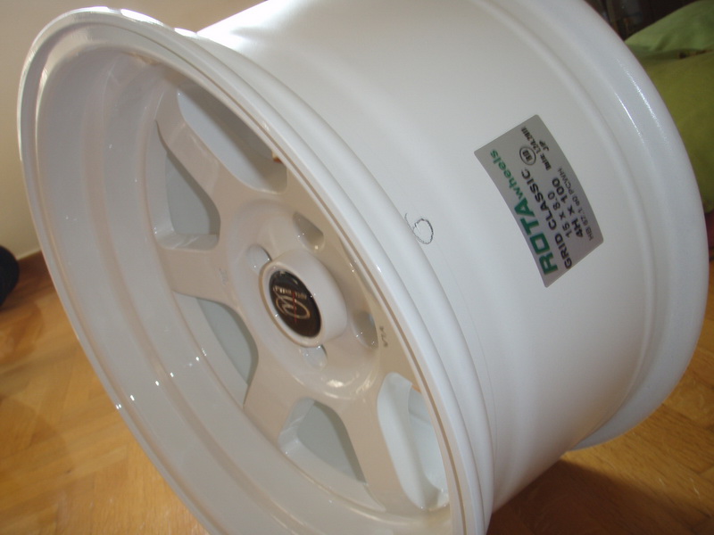 JDMbits: New Arrival: First Rota Grid-V 15x8'' Set in 4x100!