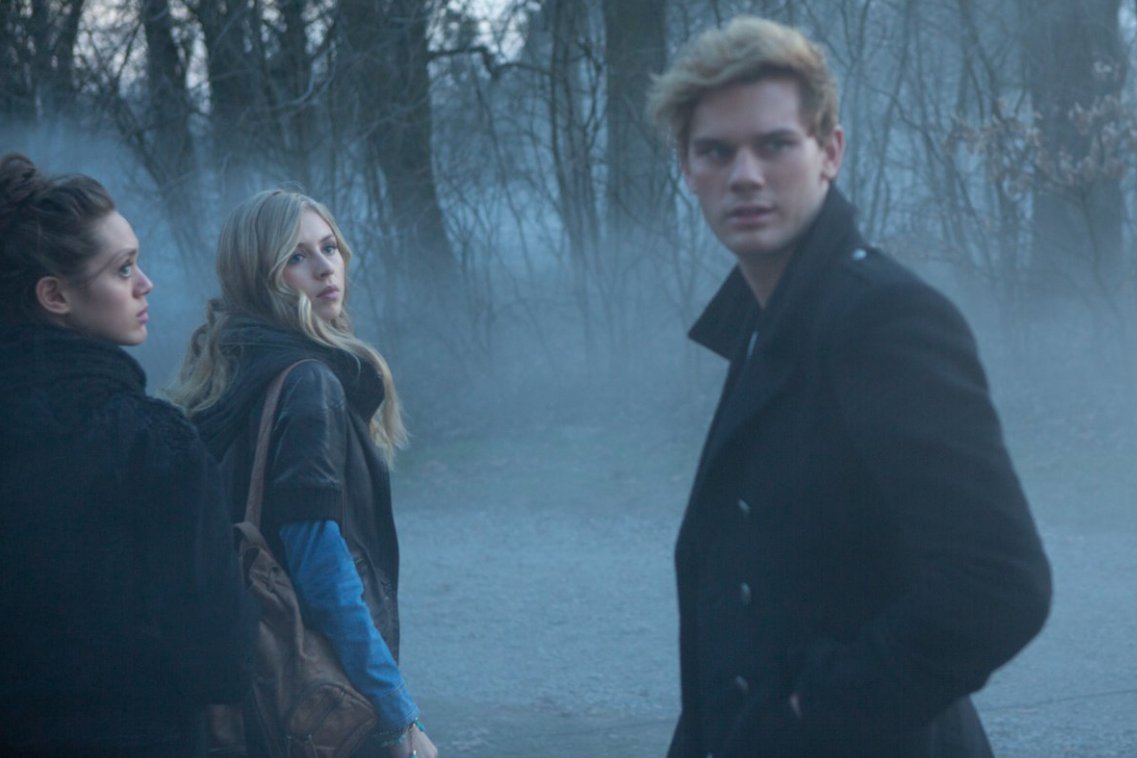 Recensione di Fallen senza spoiler! (tradotta) - Fallen Italia