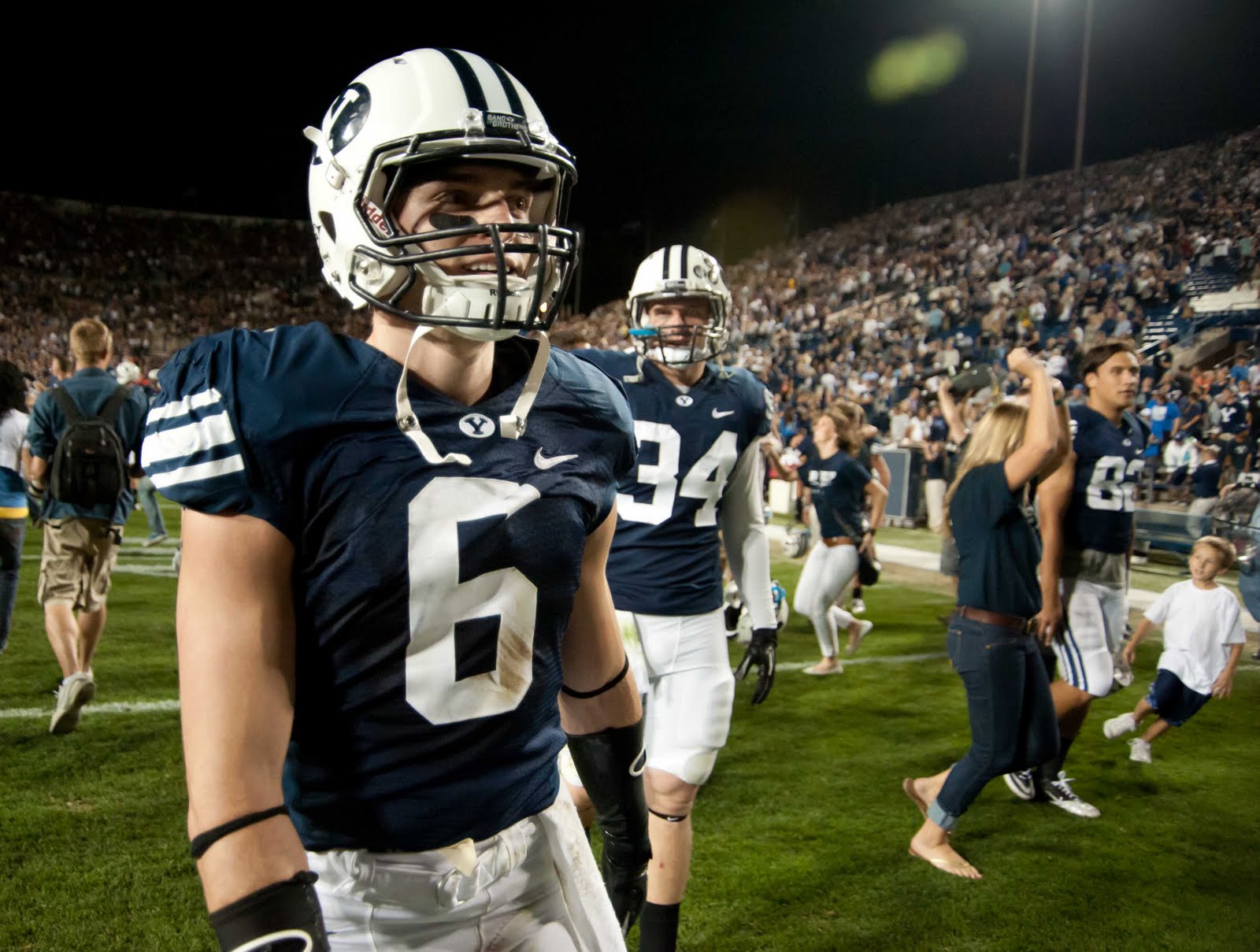 Luke Hansen Photography: BYU Football vs Utah State 2011 - Provo, Utah