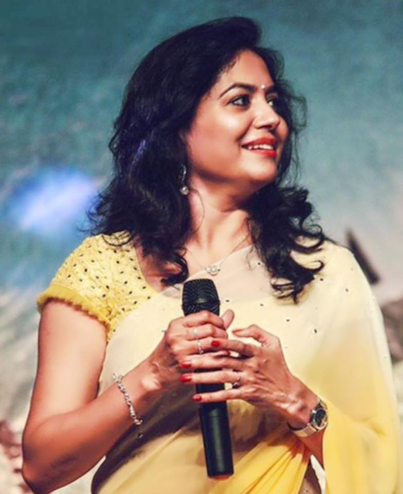 Singer Sunitha Upadrashta Photos
