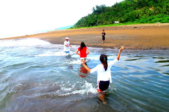 Book Lang Ng Book: Real, Quezon Day Trip