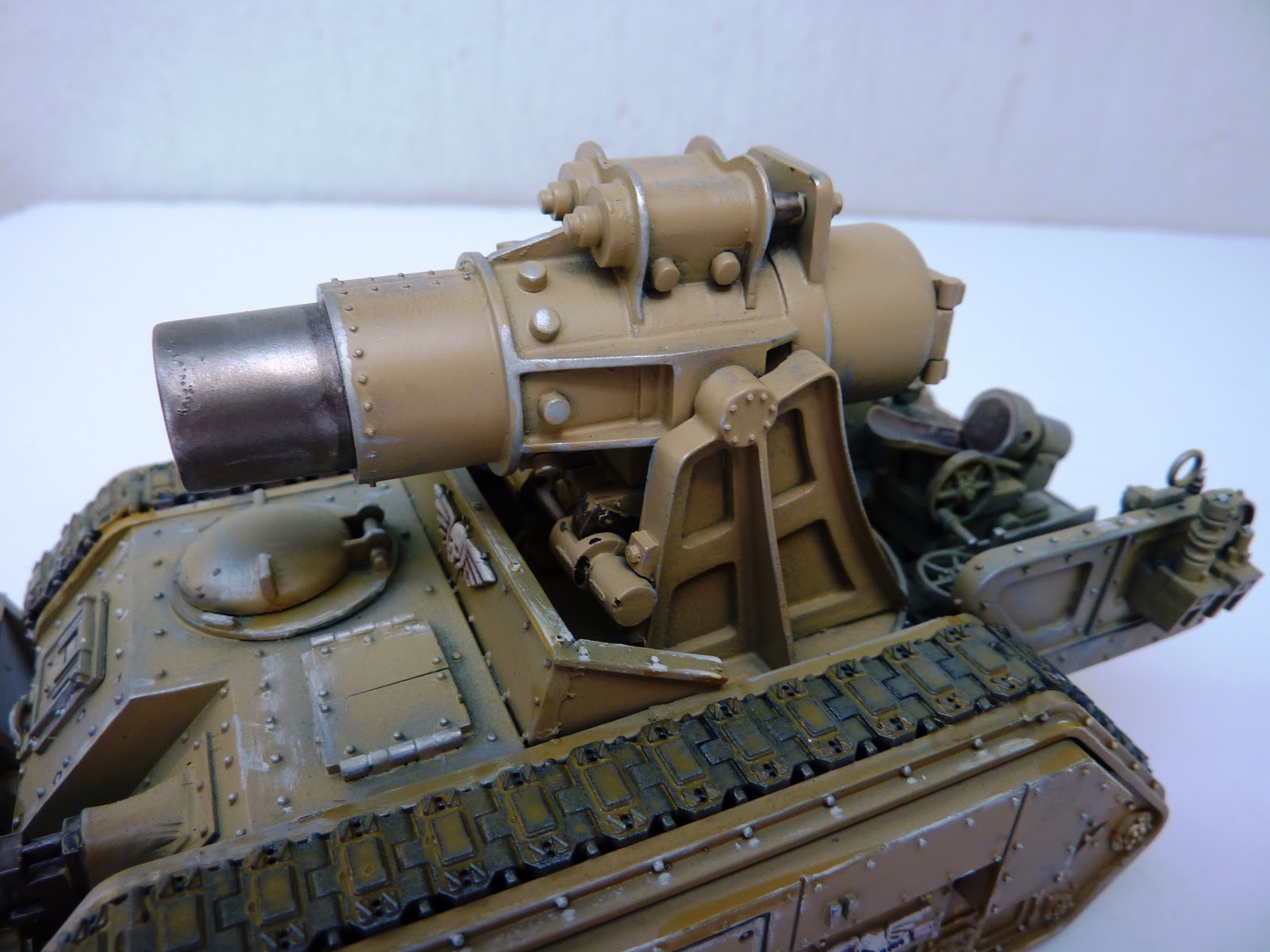 AddictedToStyrene: WH40K: Maxmini Siege Guns - mostly painted