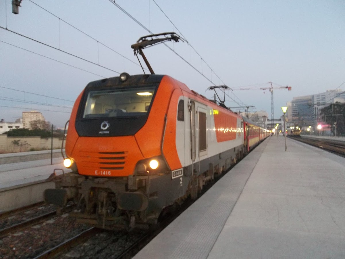 LA PASSION DU TRAIN: Locomotives Alstom au Maroc avec Christian D.