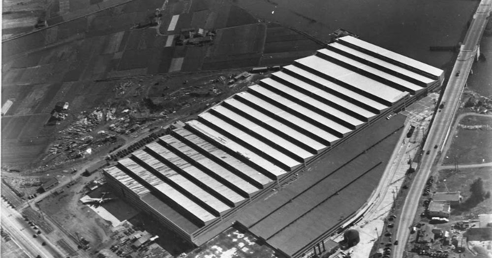 In World War II, Boeing Built a Fake Rooftop Town to Hide Its Factory ...