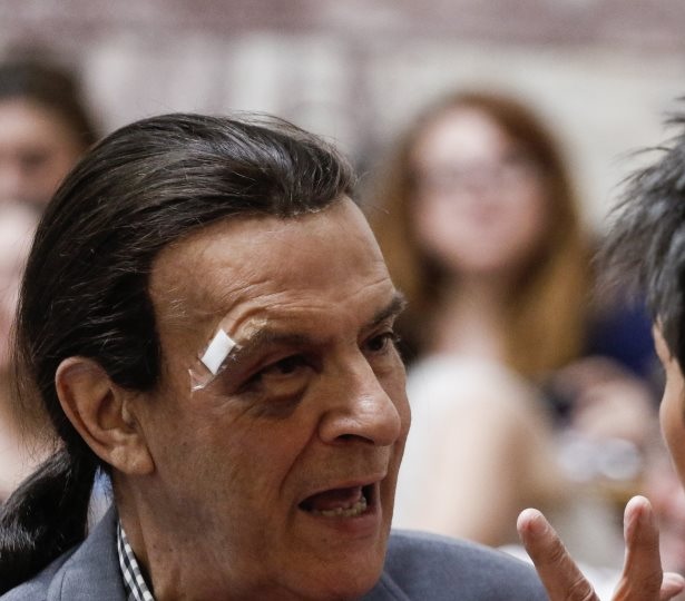 ΑΠΑΓΟΡΕΥΕΤΑΙ: Αίσχος ! Ειδικός φόρος στους πιστούς χριστιανούς για να ...