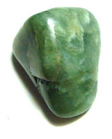 srie connections: Enhance Positive Energy Into Your Life With Jade Gemstone